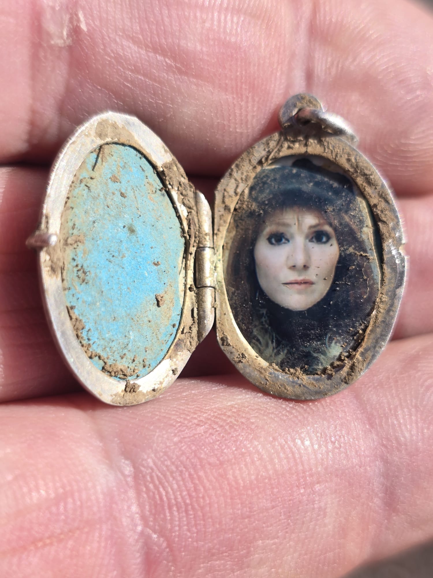 Solved: mystery of the lady in the locket - Clifton Voice